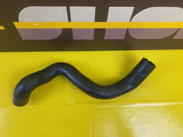 Kühlerschlauch Einlass Opel Astra H, Zafira B 1,6 1,8 GM 13118271 ...