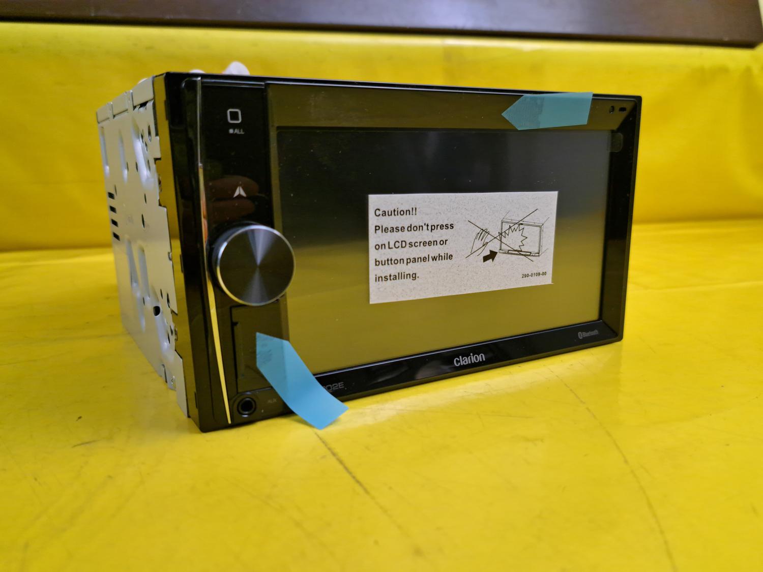 Radio Navigation Display VW Volkswagen 5M0051232E Clarion NX302E – OpelShop